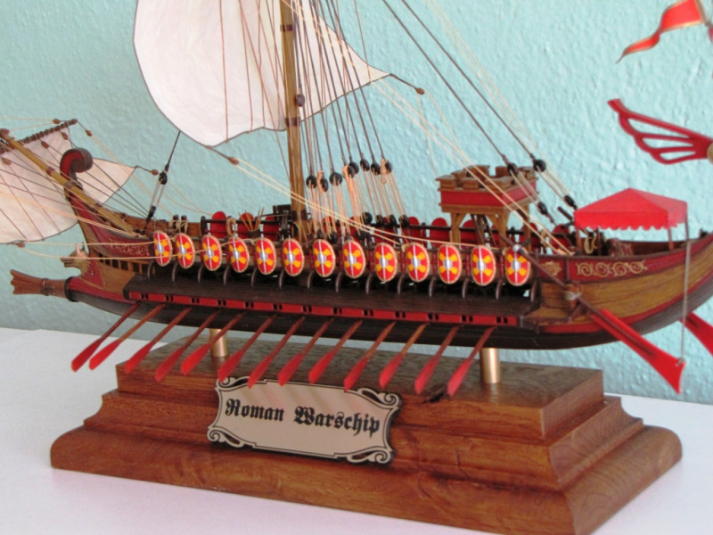 IMAI/Academy Roman Warship 1:72