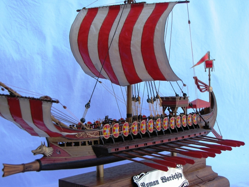 IMAI/Academy Roman Warship 1:72